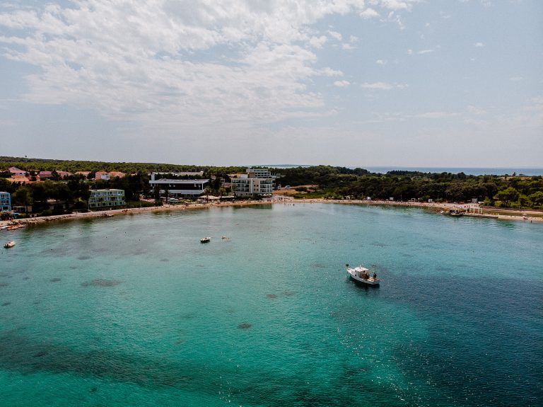 Zašto je Grad Novalja ostao u sustavu e-propusnica? | Lika Club