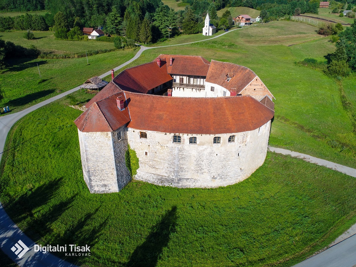 Prva kestenijada "Via Ribnik" u Starom gradu Ribniku | Lika Club