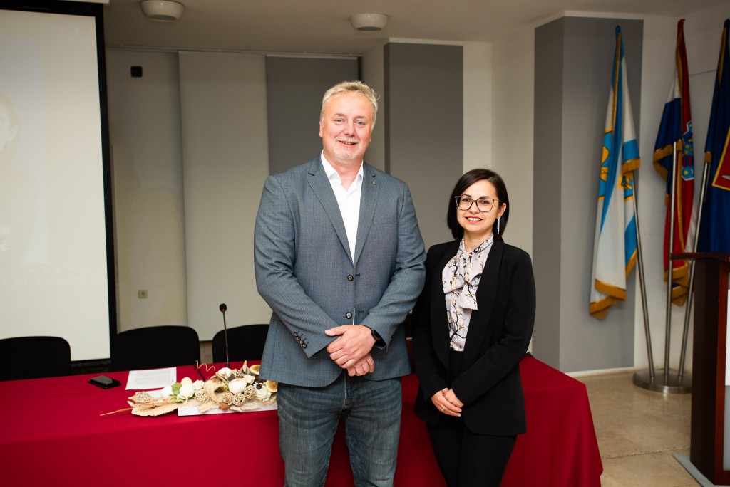 INTERVIEW Maria Ćaćić: Vratila sam se iz Švicarske jer je Gospić moj ...